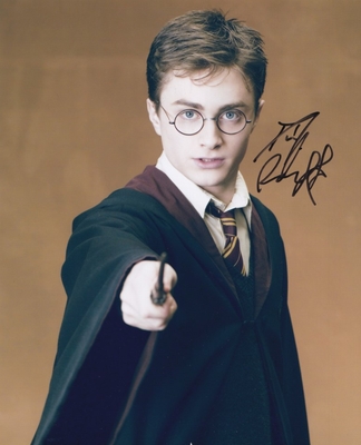 Daniel Radcliffe Autograph Profile by RACC - Daniel Radcliffe ...