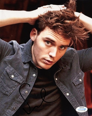 Sam Claflin Autograph Profile by RACC - Sam Claflin Autographs, Signing ...