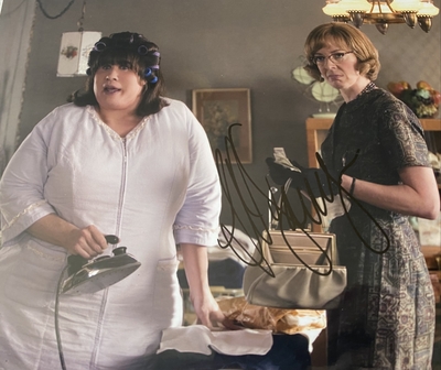 Allison Janney Autograph Profile by RACC - Allison Janney Autographs ...