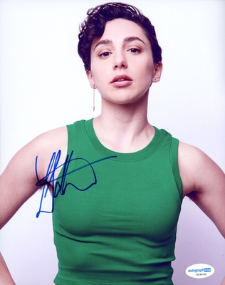 Lauren Patten Autograph Profile by RACC - Lauren Patten Autographs ...