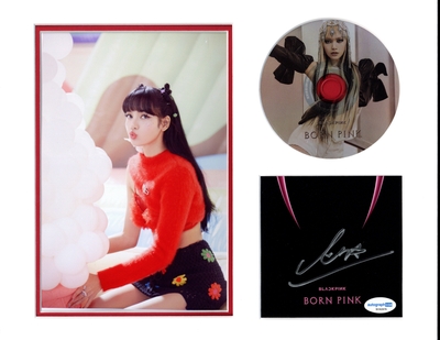 Lisa Autograph Profile by RACC - Lisa Autographs, Signing Photos ...