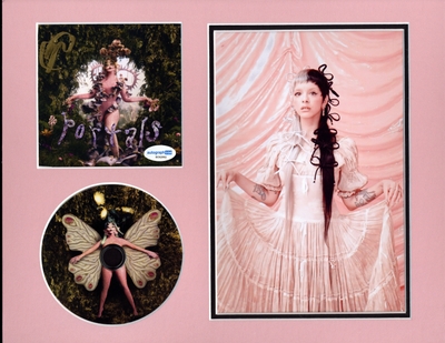 Melanie Martinez Autograph Profile by RACC - Melanie Martinez ...