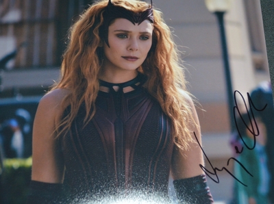 Elizabeth Olsen Autograph Profile by RACC - Elizabeth Olsen Autographs ...