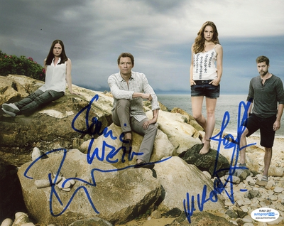 Maura Tierney Autograph Profile by RACC - Maura Tierney Autographs ...