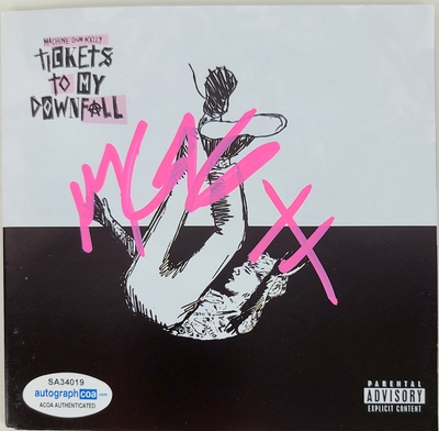 Machine Gun Kelly Autograph Profile by RACC - Machine Gun Kelly ...