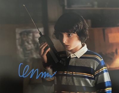 Finn Wolfhard Autograph Profile by RACC - Finn Wolfhard Autographs ...