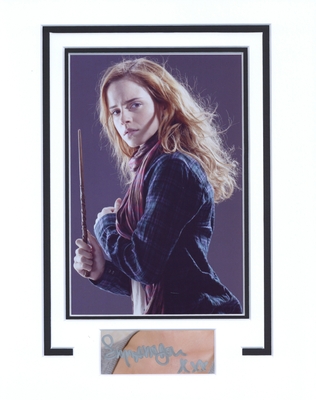 Emma Watson Autograph Profile by RACC - Emma Watson Autographs, Signing ...