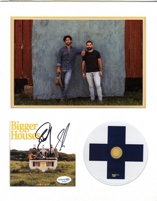 Shay Mooney Autograph Profile by RACC - Shay Mooney Autographs, Signing ...