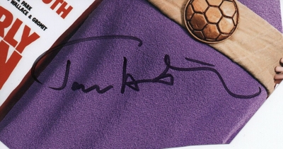 Tom Hiddleston Autograph Profile by RACC - Tom Hiddleston Autographs ...