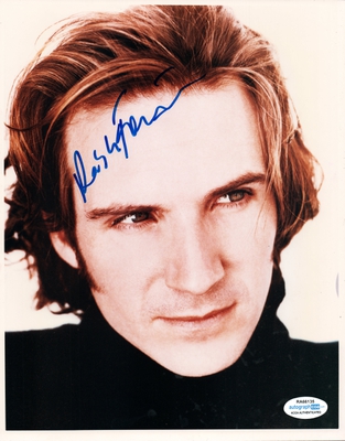 Ralph Fiennes Autograph Profile by RACC - Ralph Fiennes Autographs ...