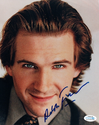 Ralph Fiennes Autograph Profile by RACC - Ralph Fiennes Autographs ...