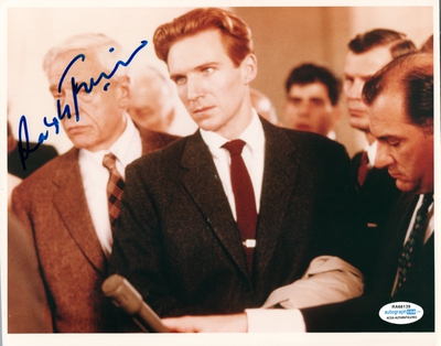 Ralph Fiennes Autograph Profile by RACC - Ralph Fiennes Autographs ...