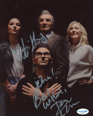 Annie Murphy Autograph Profile by RACC - Annie Murphy Autographs ...